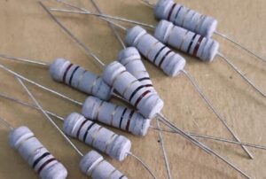 Cara Membaca Kode Warna Resistor Dan Contohnya - Madenginer